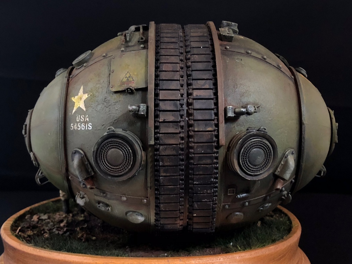 Atomic Tank by Rodger Dewberry · Putty&Paint